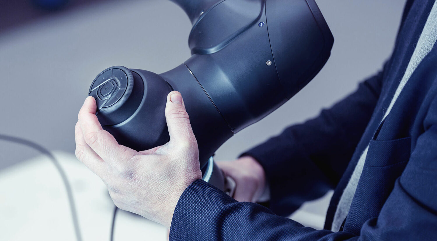 Démonstration robot collaboratif Doosan - Humarobotics